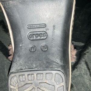 CROCS | Shoes | Crocs Cobbler Eva Black Leather Faux Fur Lined Clogs ...